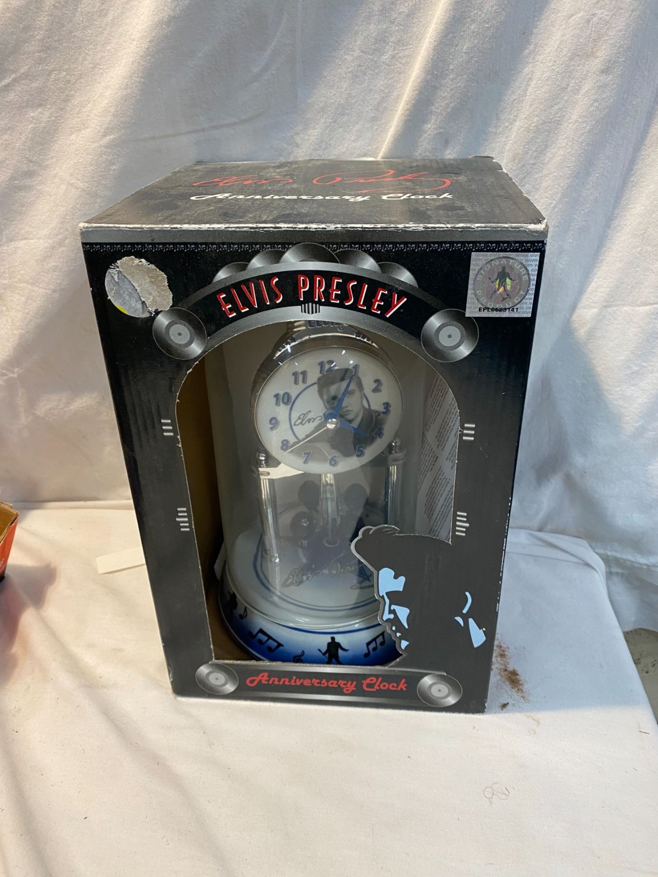 Elvis Presley Anniversary clock