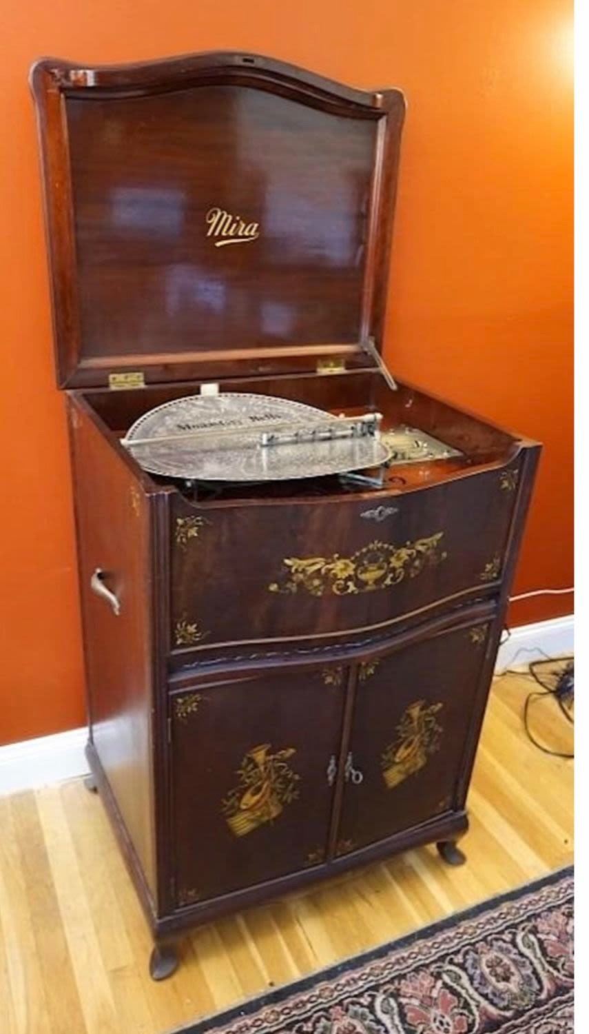 Mira Floor Standing Music Box - The Empress (Mira) 18.5 Inch Disc ...