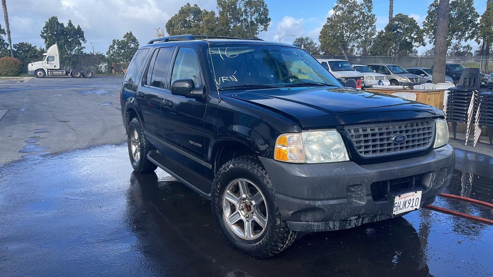 2004 Ford Explorer XLS