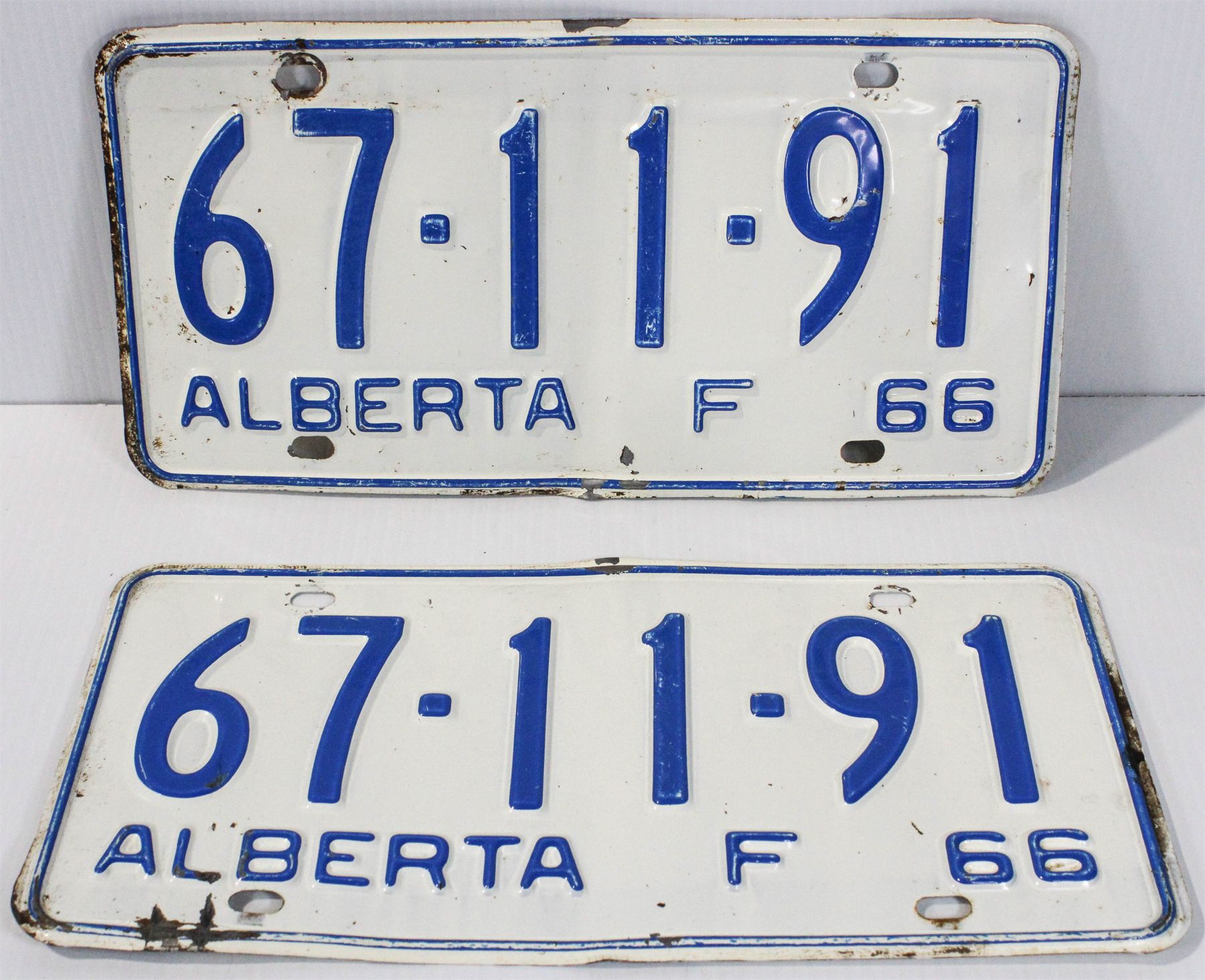 ALBERTA 1966 LICENSE PLATE SET