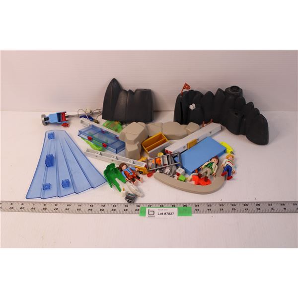Assorted Toys And Figurines Bodnarus Auctioneering