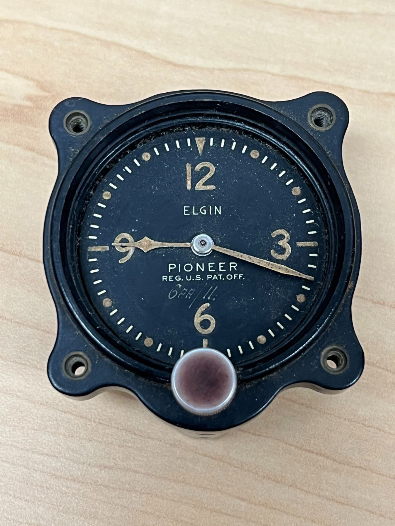 Vintage Elgin Pioneer Instrument Co. USA 2 1/4" Aircraft Clock (RCAF ...