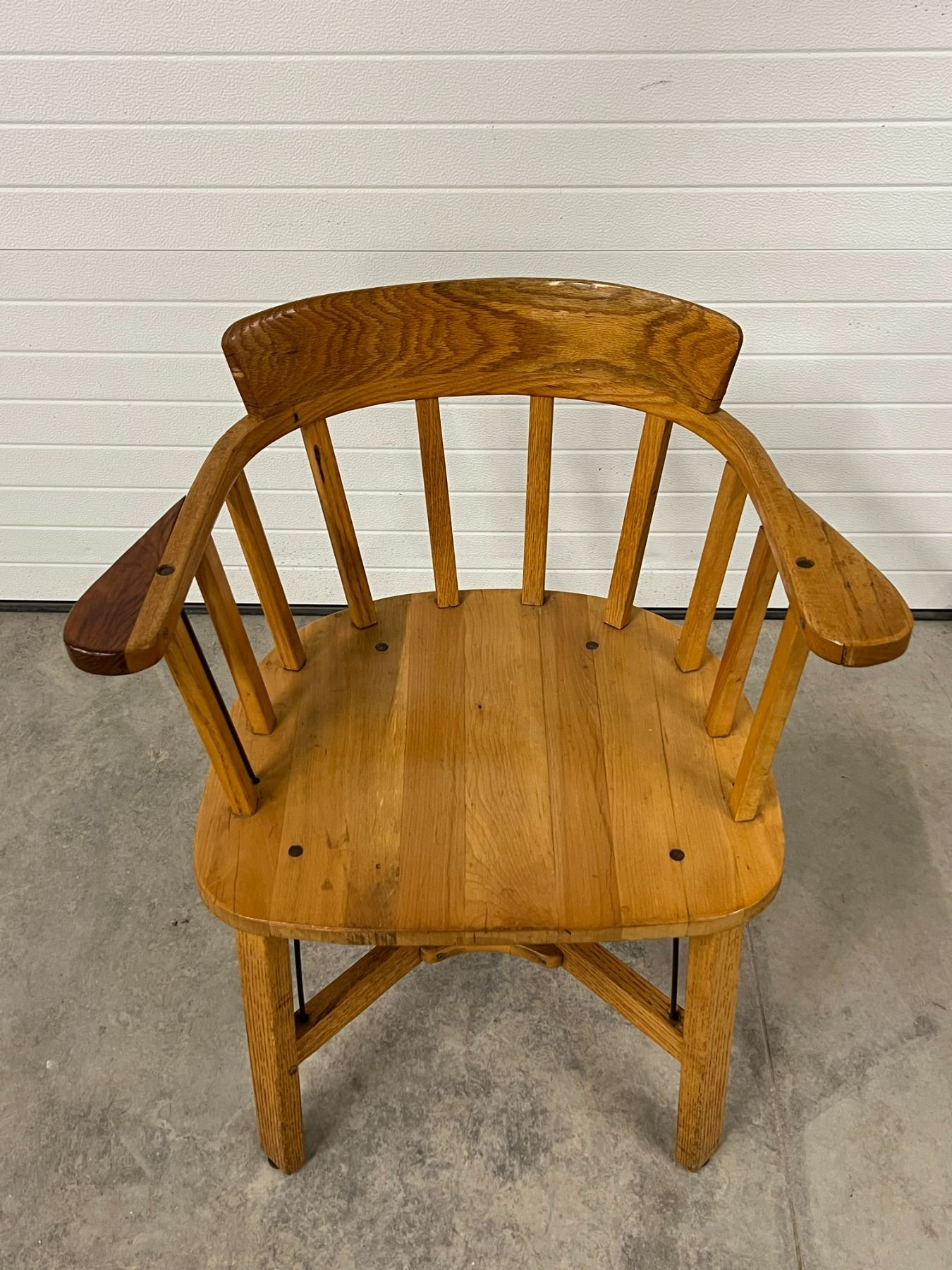 Vintage Canadian Pacific Railway CPR Wooden Caboose Chair (approx: 21.5 ...