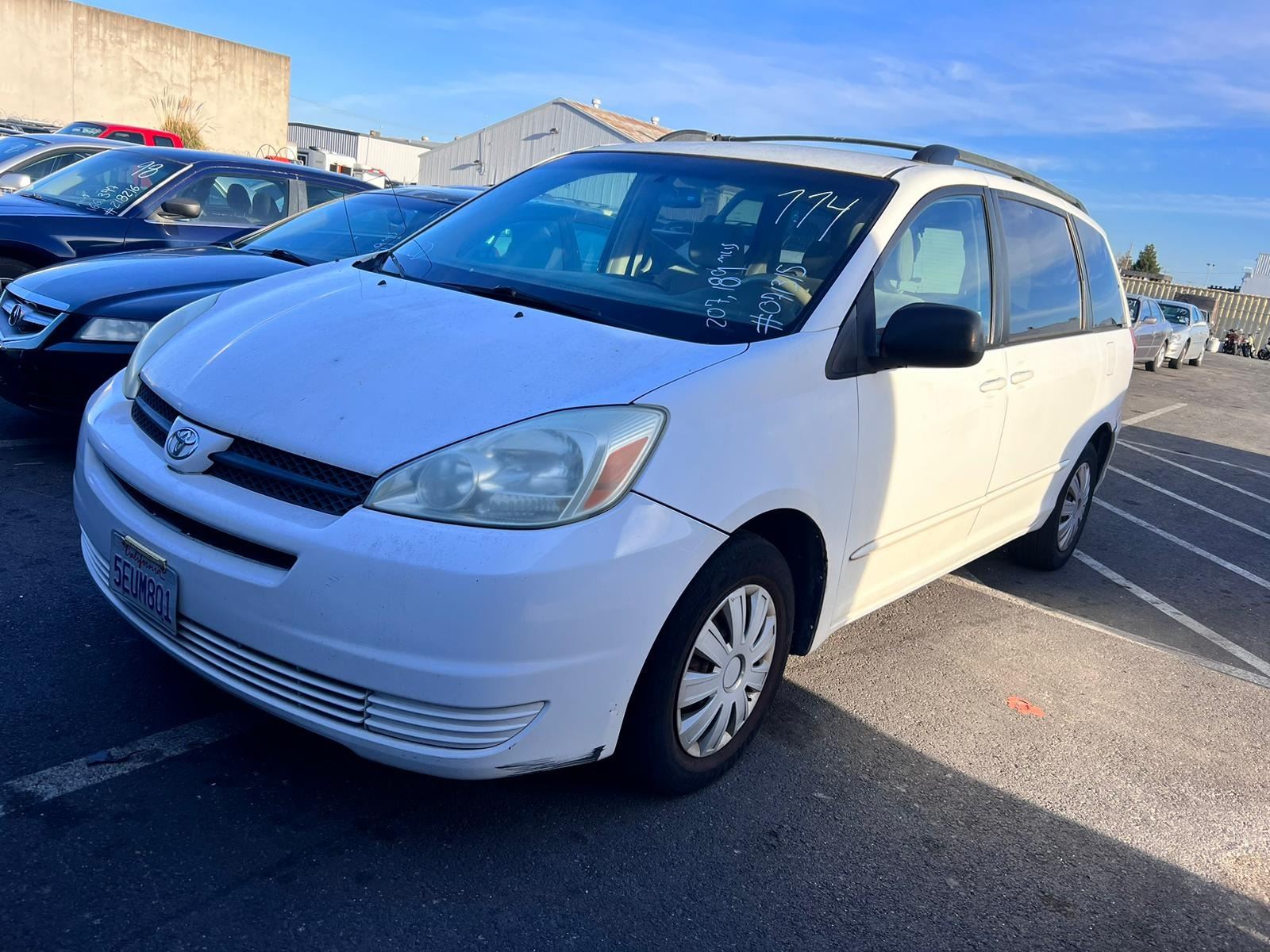 2004 Toyota Sienna CE 7 Passenger