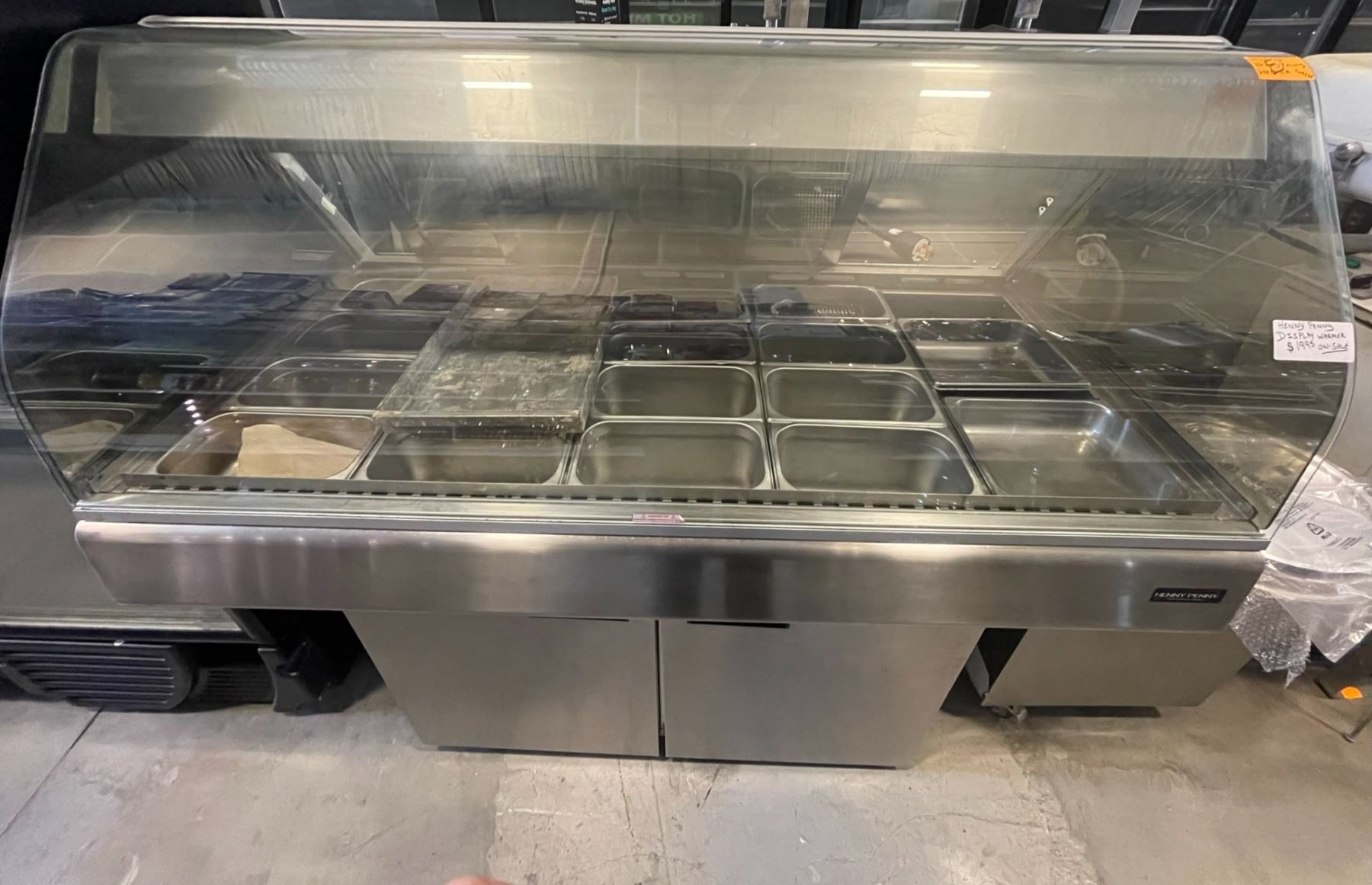 Working - Henny and Penny - Display Warmer (Food Pan Inserts not Included)