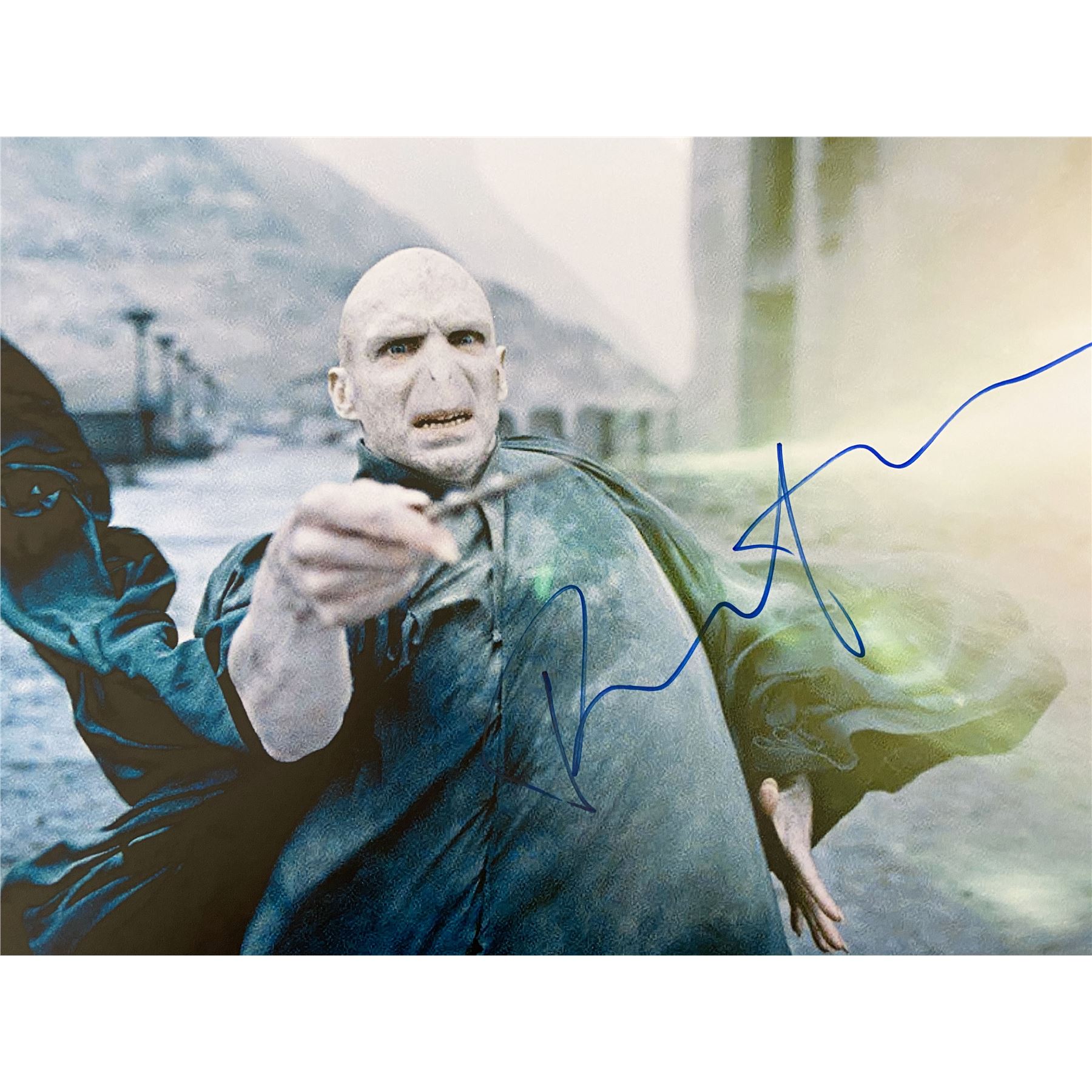 Harry Potter Ralph Fiennes Signed photo Harry Potter Ralph Fiennes Signed photo