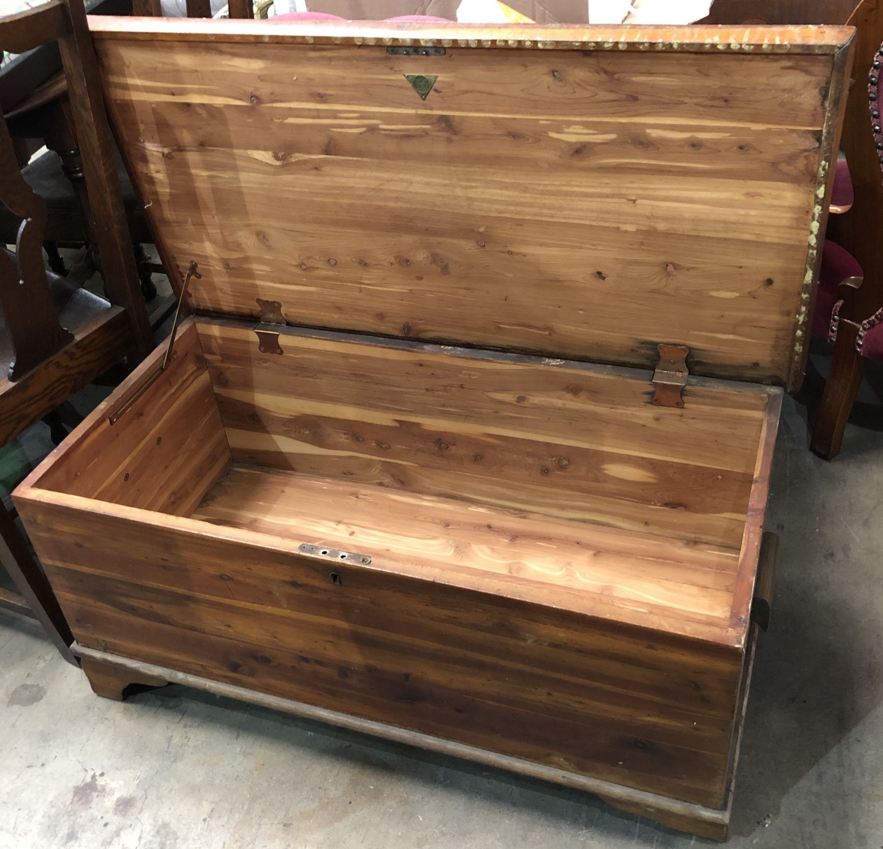 Vintage wooden chest/blanket box (approx. 37"x 19"x 17")