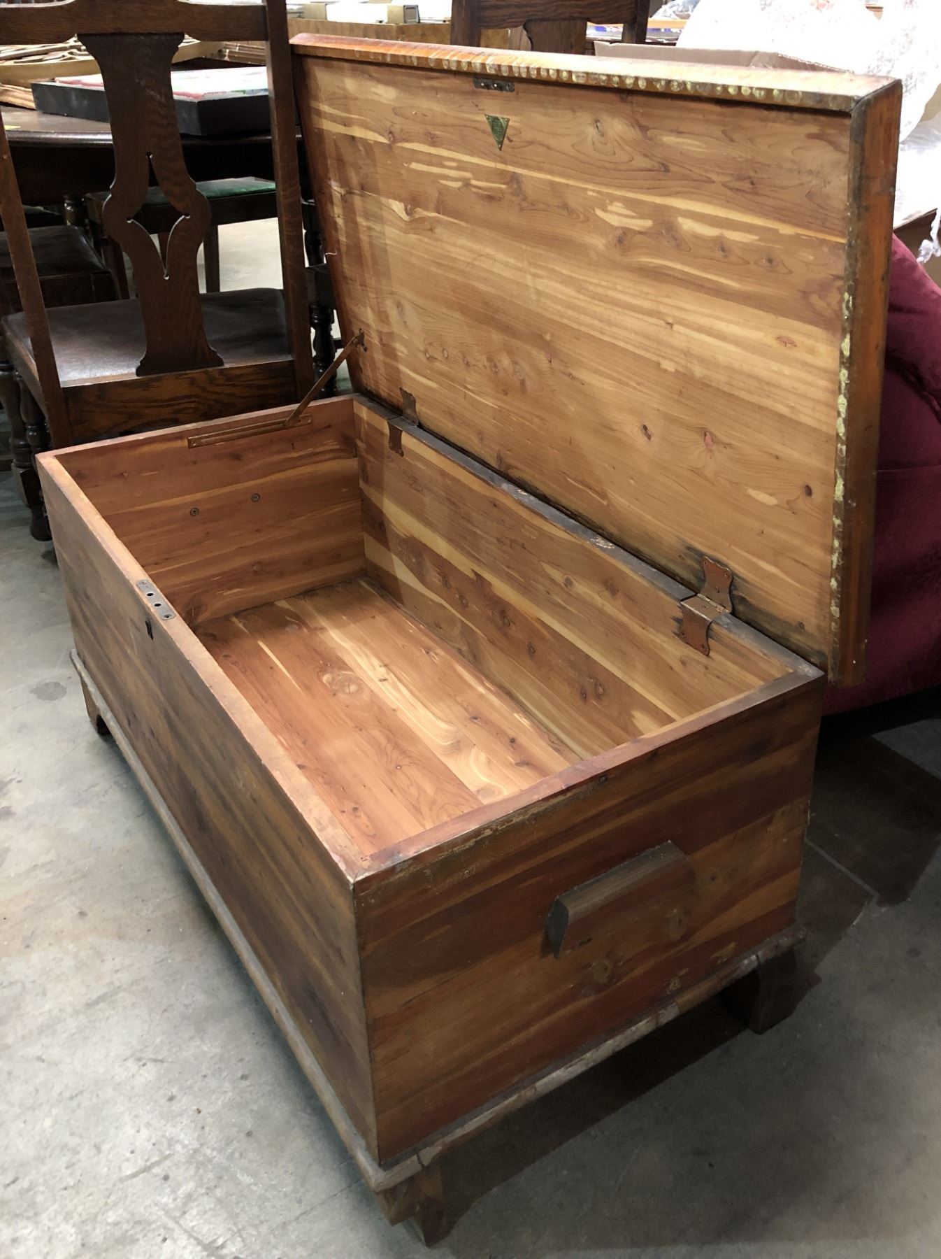 Vintage wooden chest/blanket box (approx. 37"x 19"x 17")