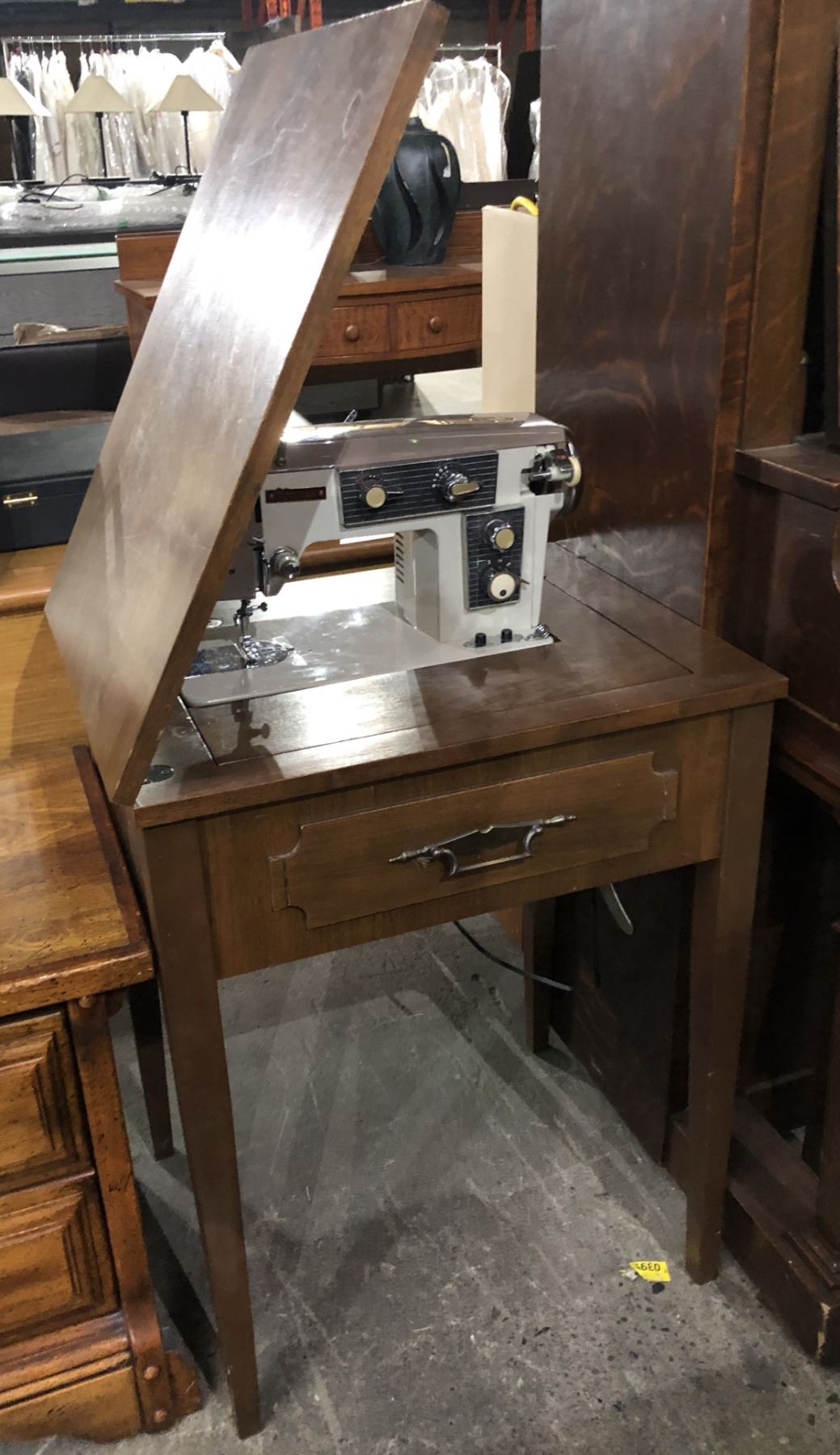 Baycrest sewing machine model 63 w/ wooden sewing station