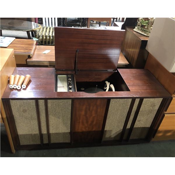 Vintage Electrohome Caprice stereo cabinet (approx. 4 ft x 17"x 23")