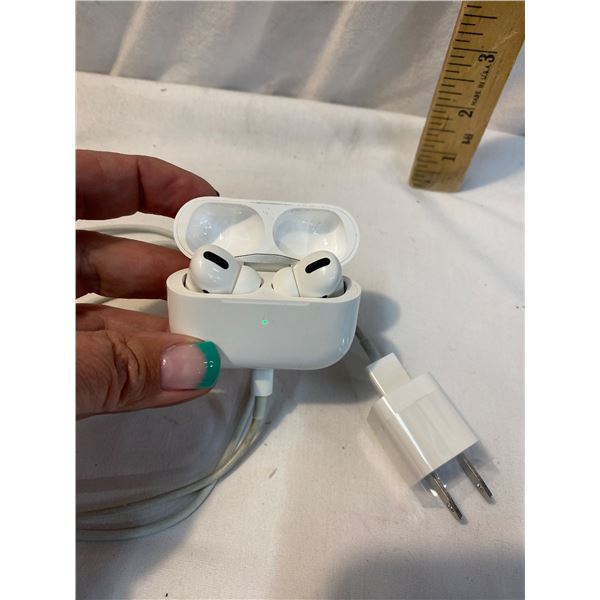 Apple AirPod Pro Set