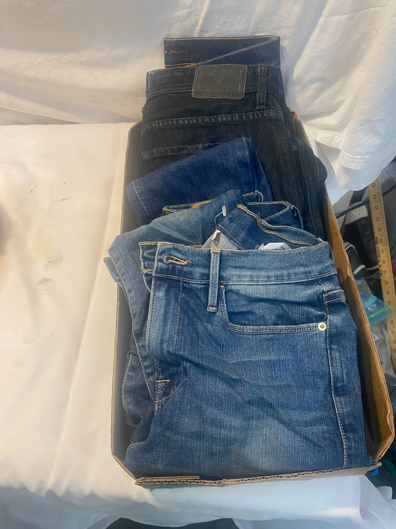 4 pairs jeans size 28/29/30