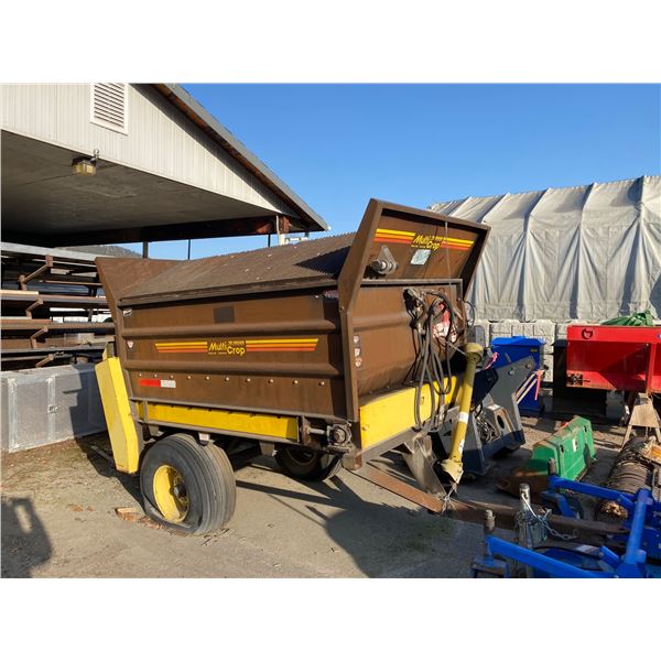 Multi Crop topdresser pto driven, hitch pin flat tire will require repairs