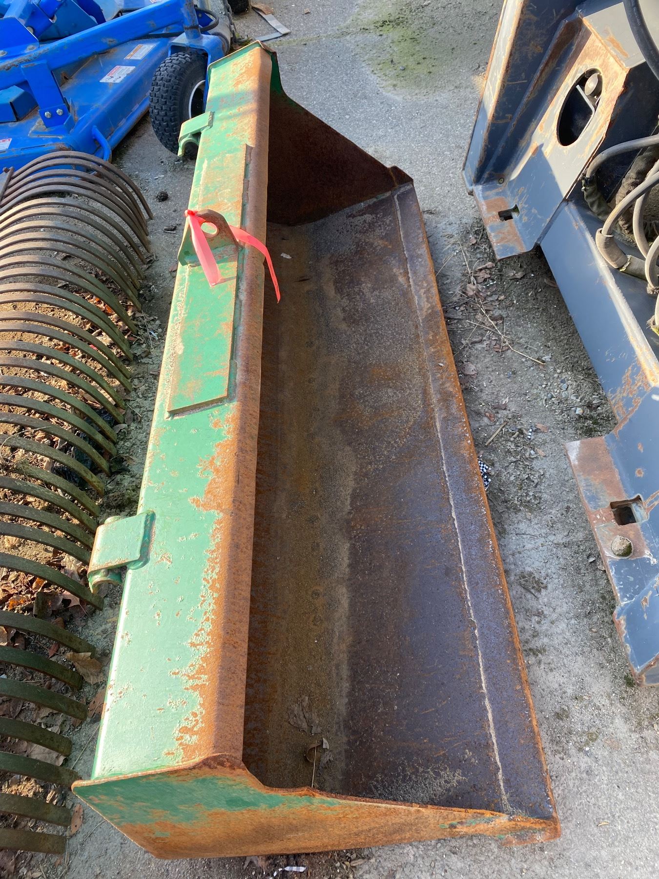 5ft 460 series John Deere bucket