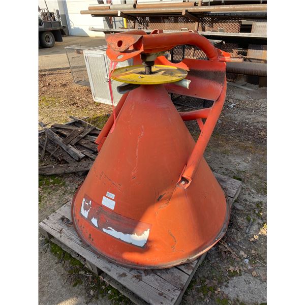 Fertilizer spreader metal cone hopper pto driven with 3 point hitch