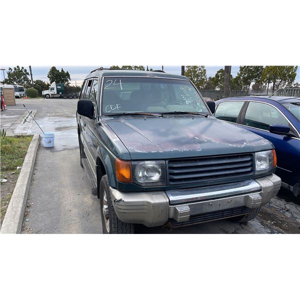 1997 Mitsubishi Montero LS