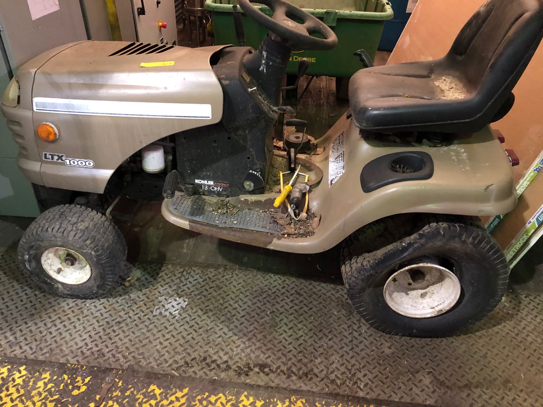 Craftsman LTX 1000 LAWN MOWER