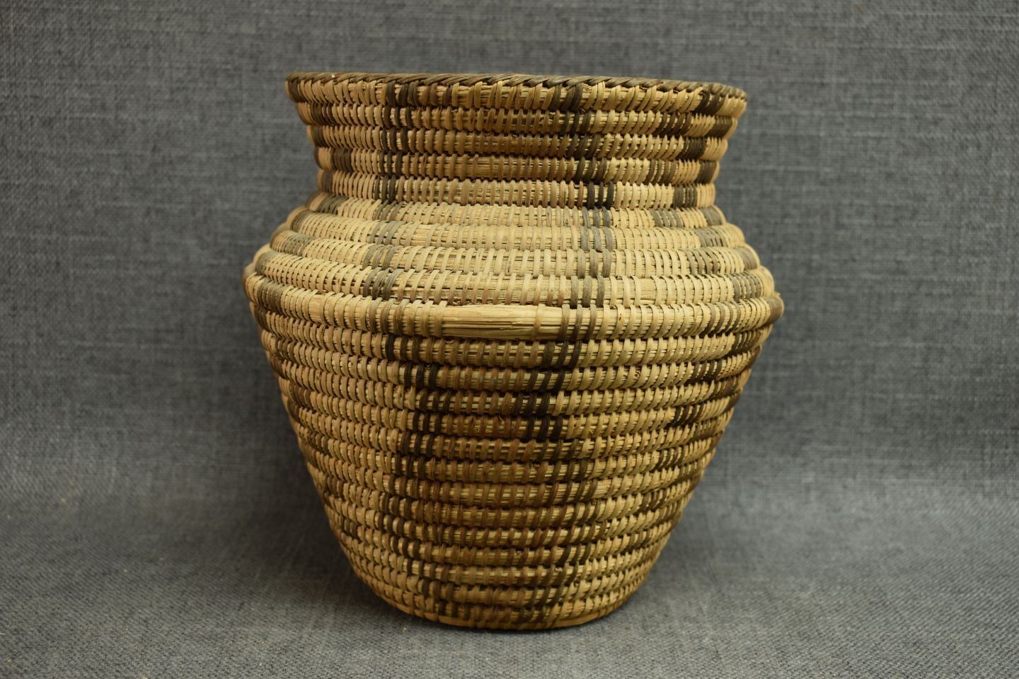 MARICOPA INDIAN BASKETRY OLLA