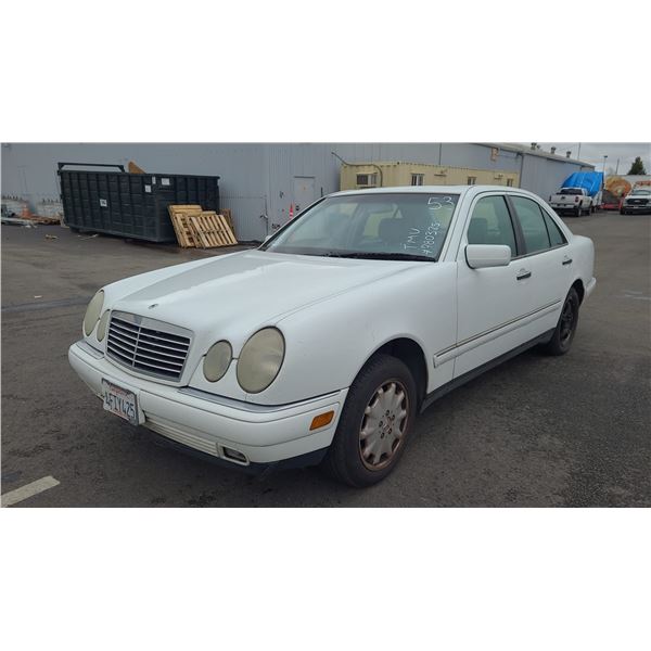 1999 Mercedes-Benz E-Class E 320