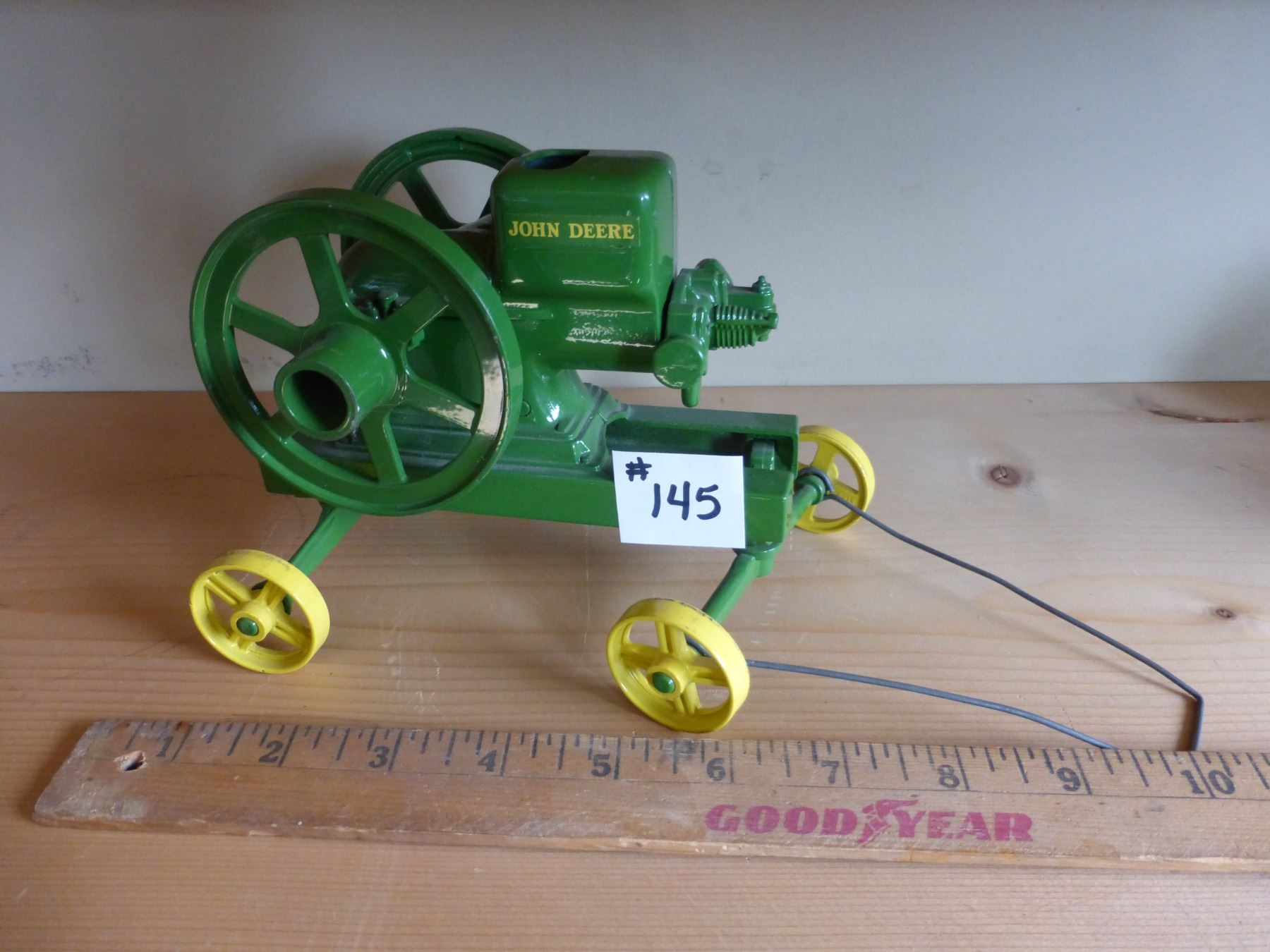 1/16 JD Model E engine