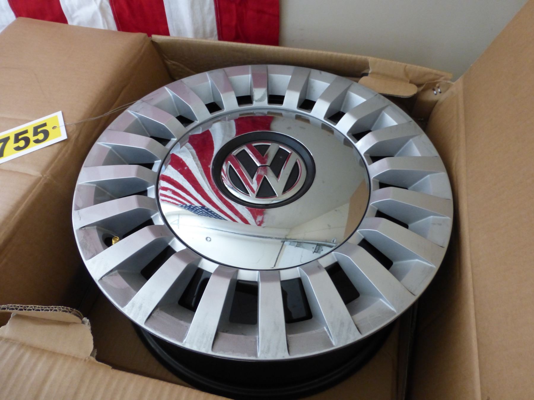 Brand new VW Beetle factory steel wheels/ hub caps