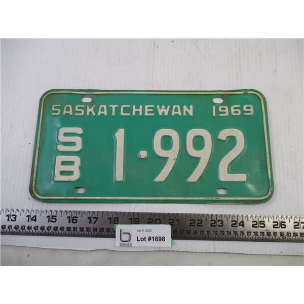 1969 Saskatchewan School Bus License Plate Bodnarus Auctioneering 1969-saskatchewan-school-bus-license-plate-bodnarus-auctioneering