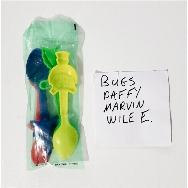 4 DEMONTE LOONEY TUNES CEREAL SPOONS BUGS DAFFY WILE COYOTE MARVIN ...