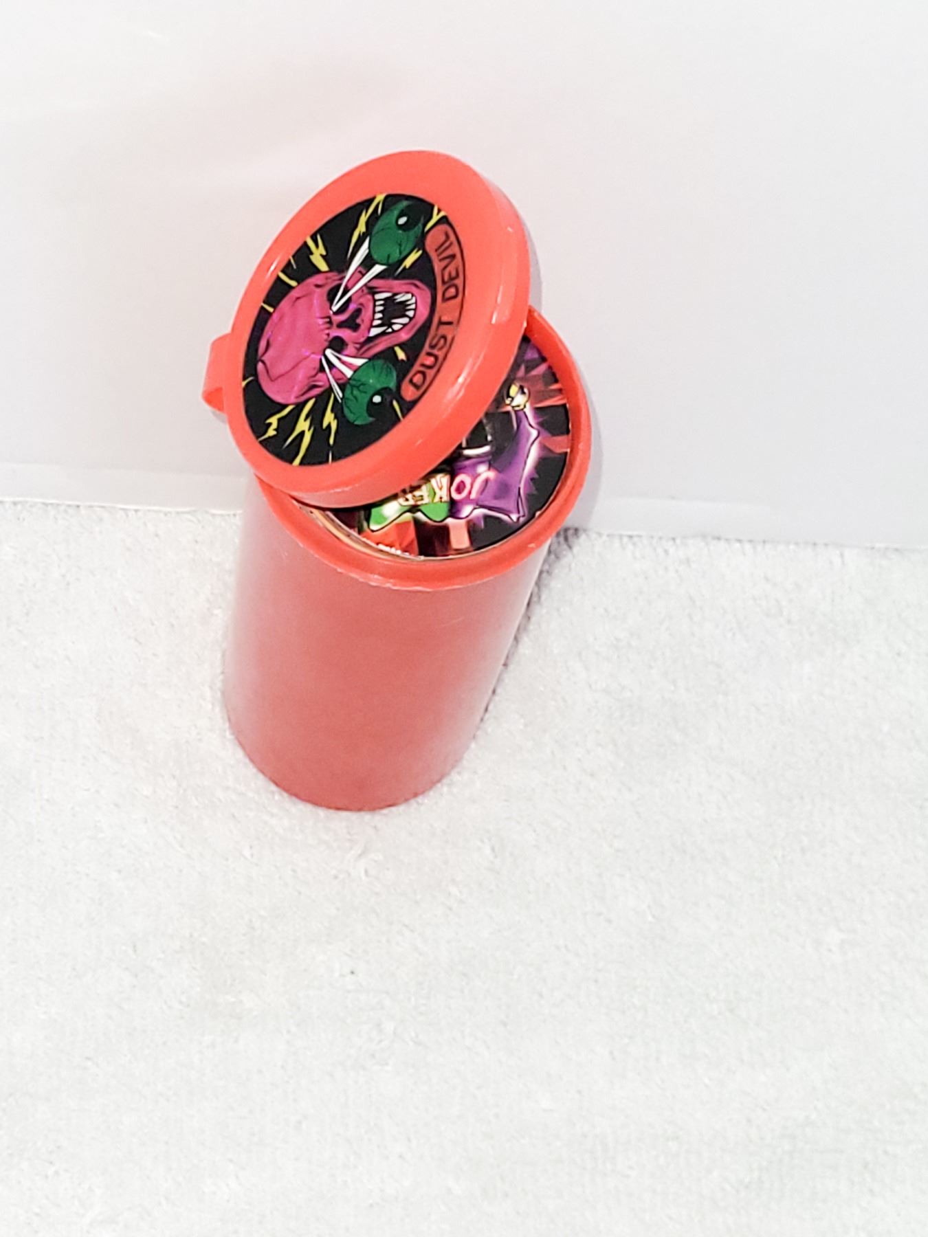 LARGE CONTAINER WITH VINTAGE POGS