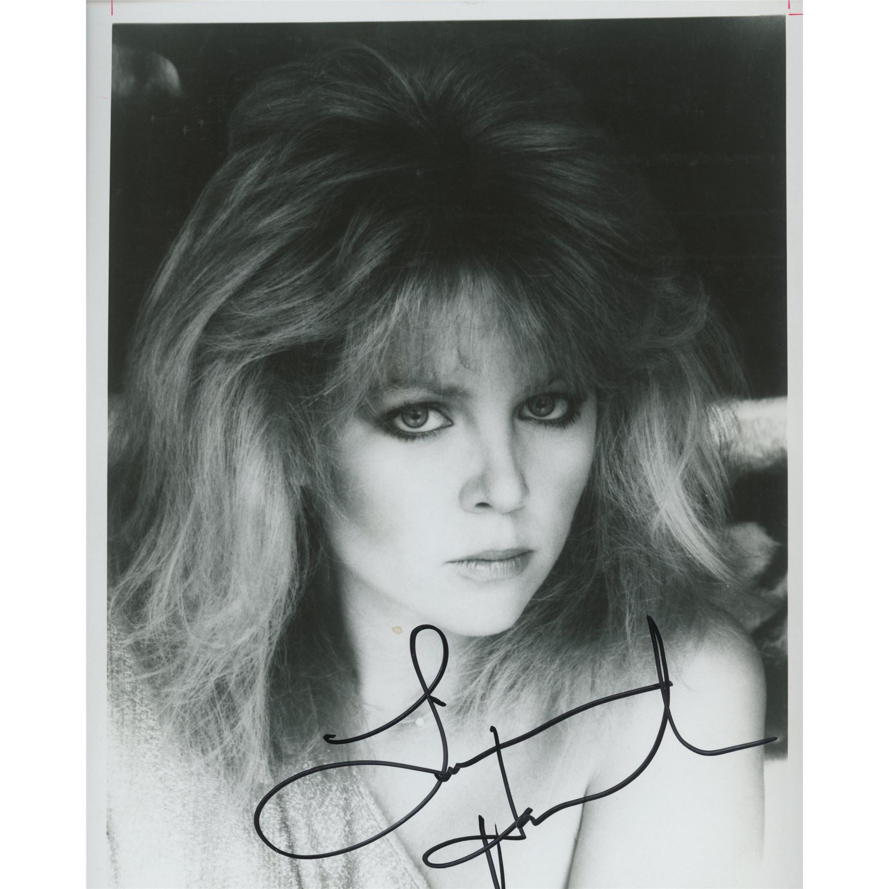 Lisa Hartman signed photo