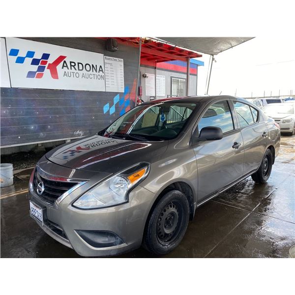 2015 NISSAN VERSA
