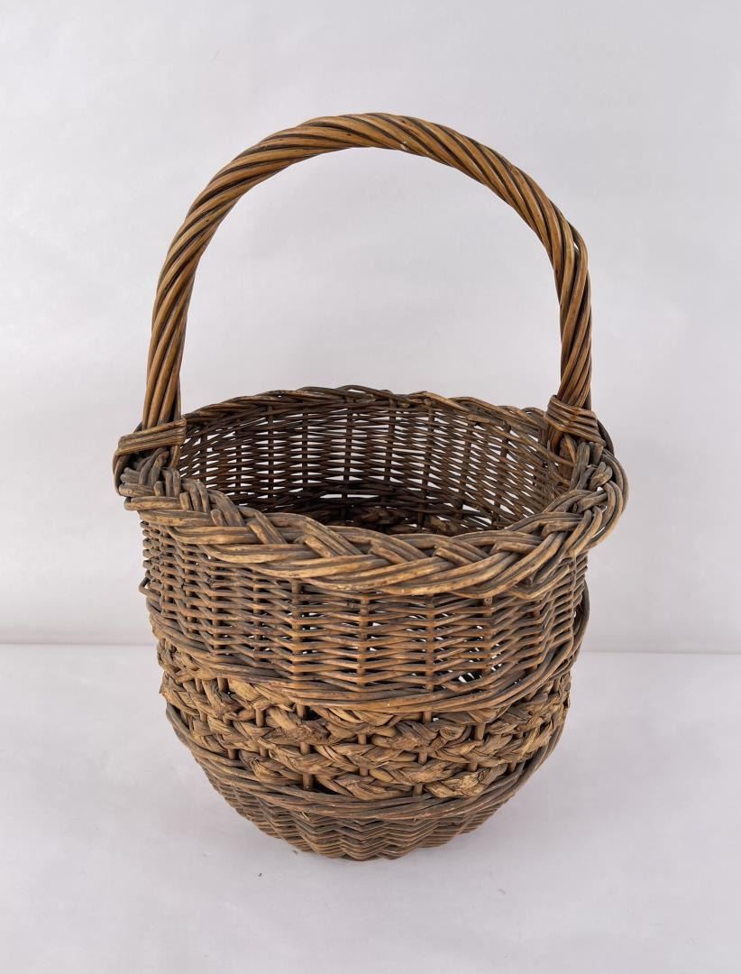 Antique Native American Indian Gathering Basket