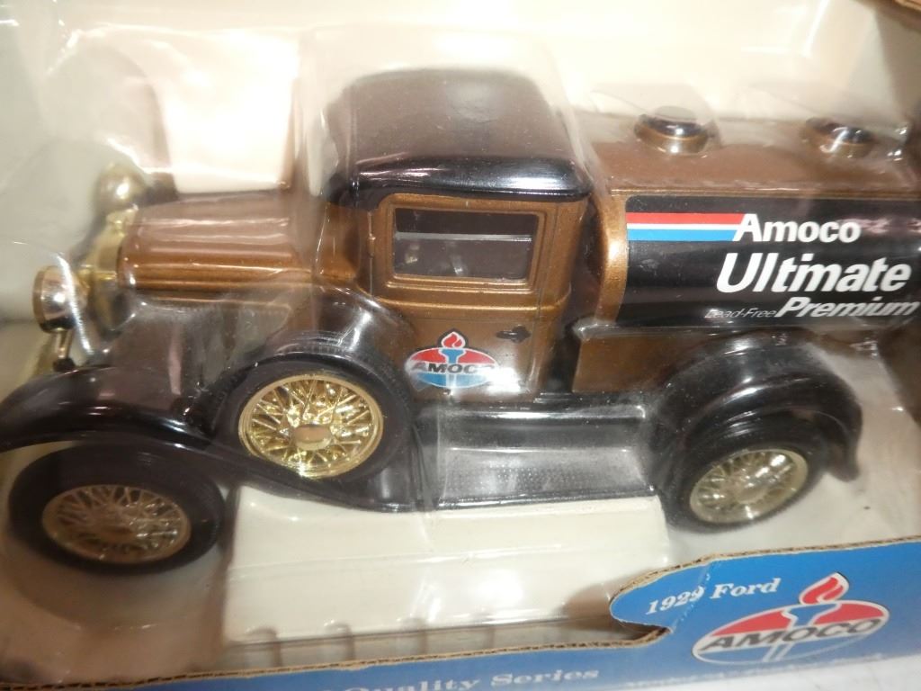 Amoco 1929 Ford model A tanker bank model truck