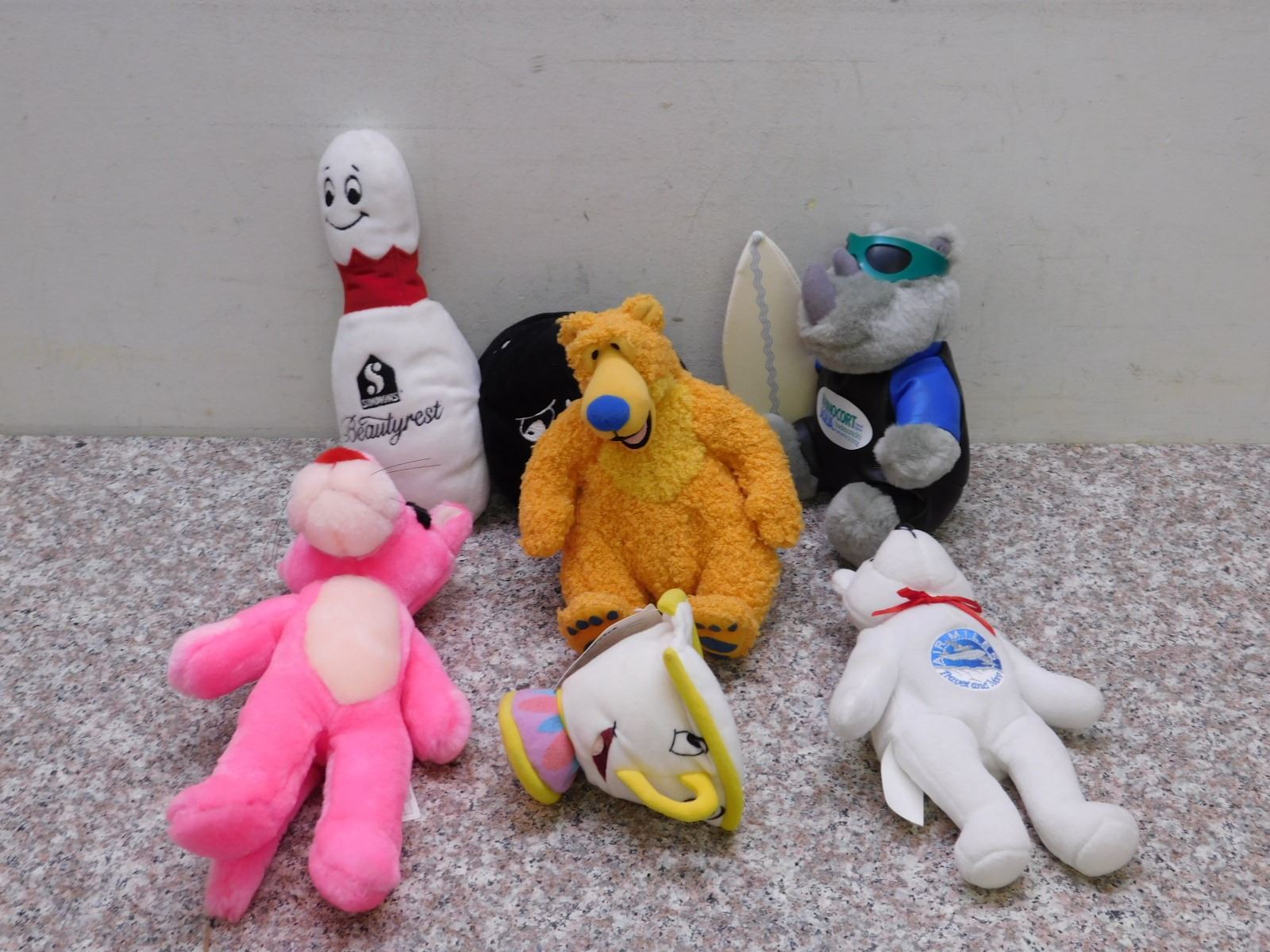 Lot of 6 Misc Advertising / Character Plushies Pink Panther, Bear in ...