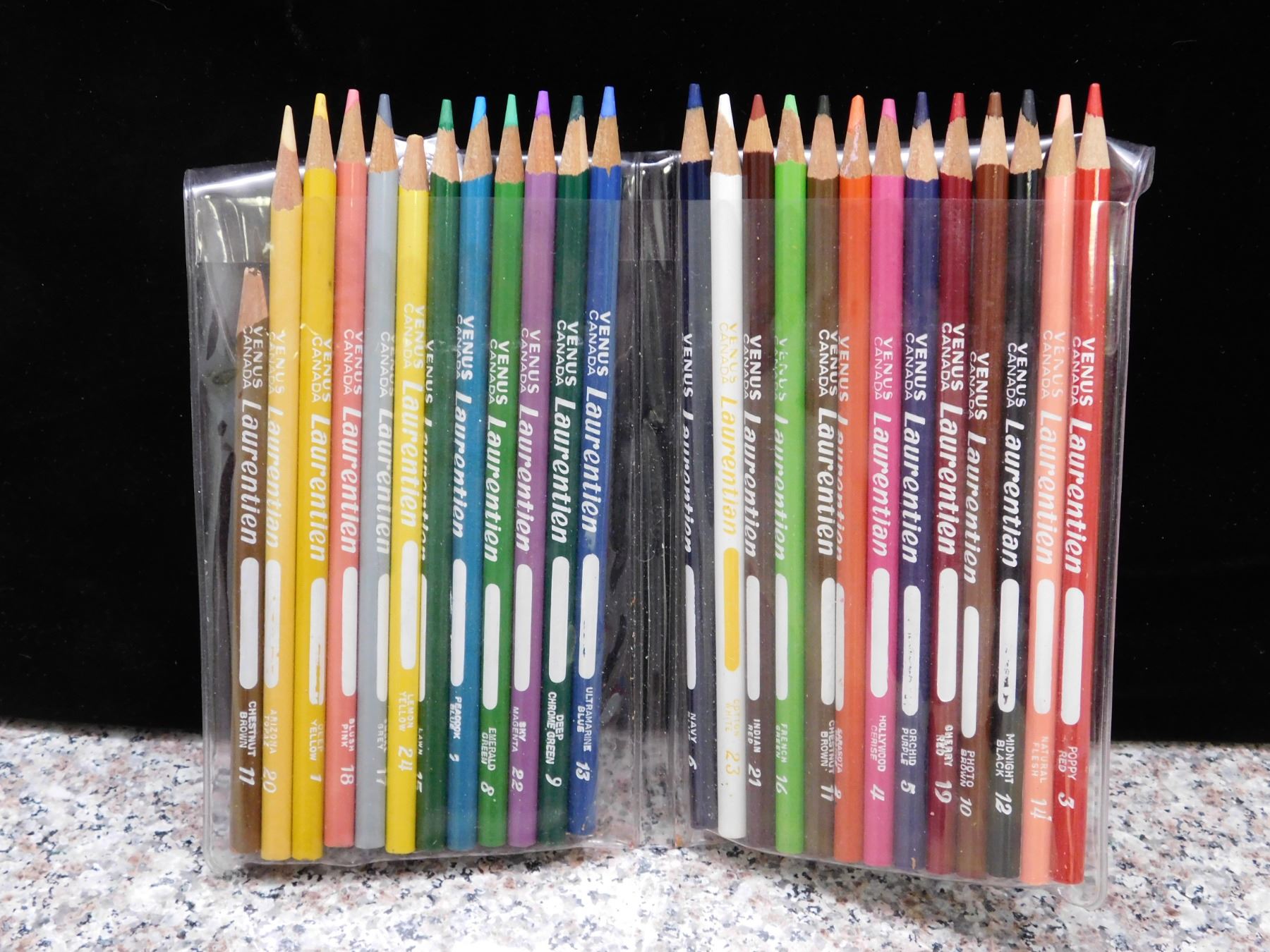 Lot of 25 Vintage Venus Canada Laurentien Color Pencil Crayons Art Supplies