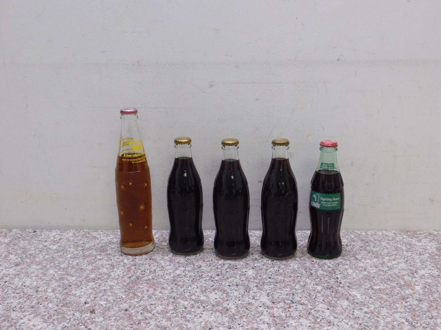 Lot of 5 Vintage Coca Cola Bottles FULL, one TAB Low Calorie Beverage