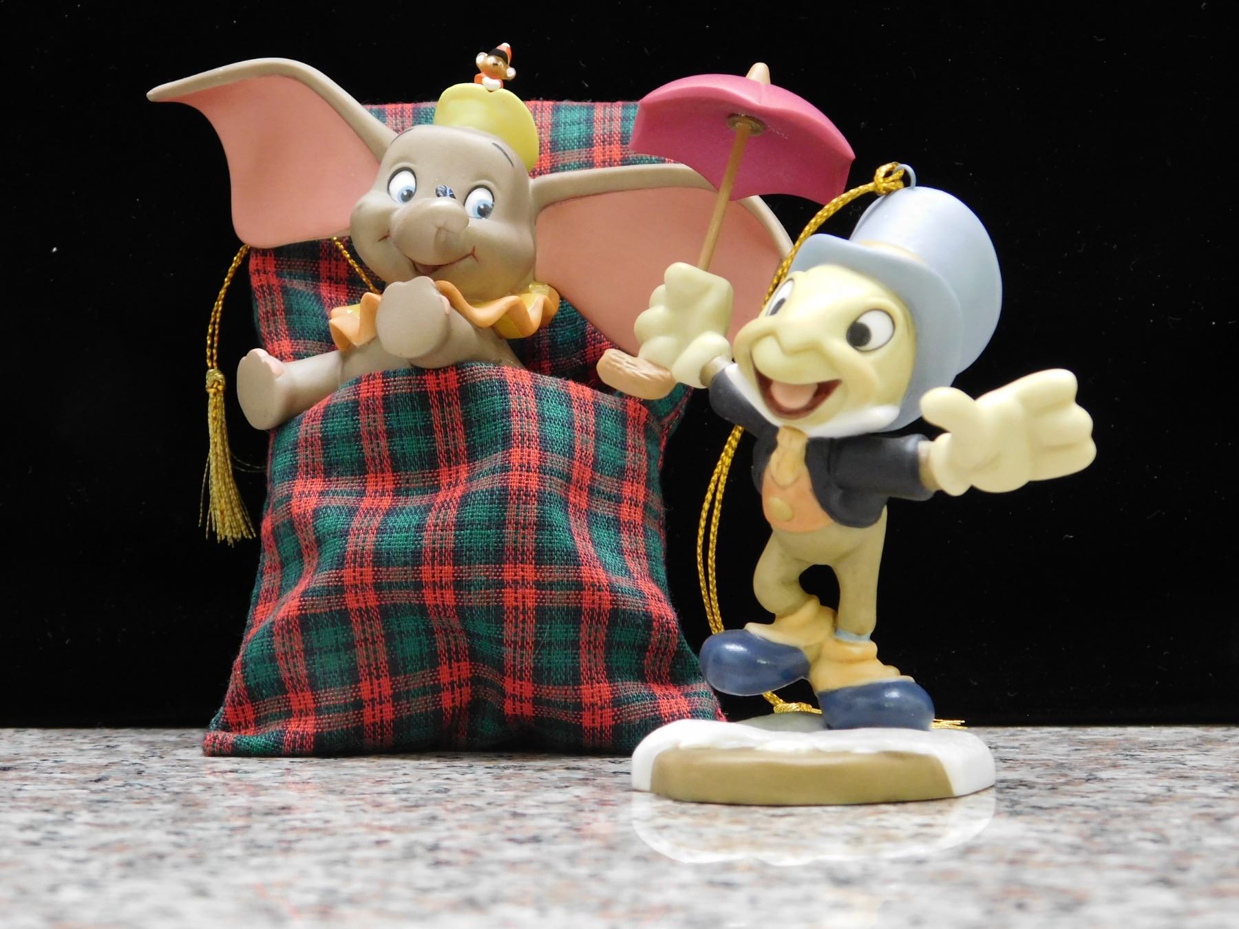 Lot of 2 Walt Disney Collection Dumbo and Jiminy Cricket Pinocchio ...