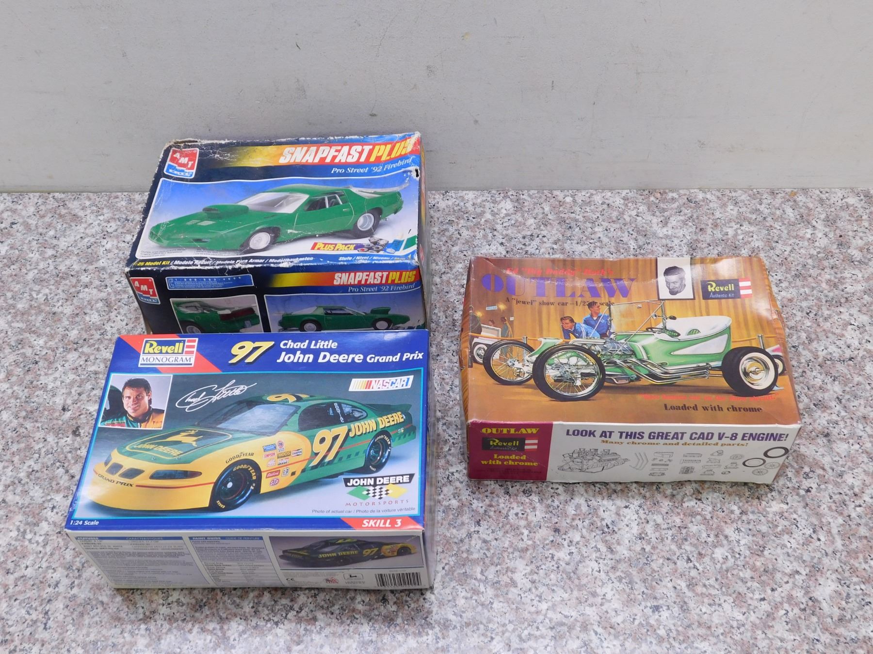Lot of 3 Model Kits Revell Outlaw, AMT Snapfast 1:25 92 Firebird, 97 ...