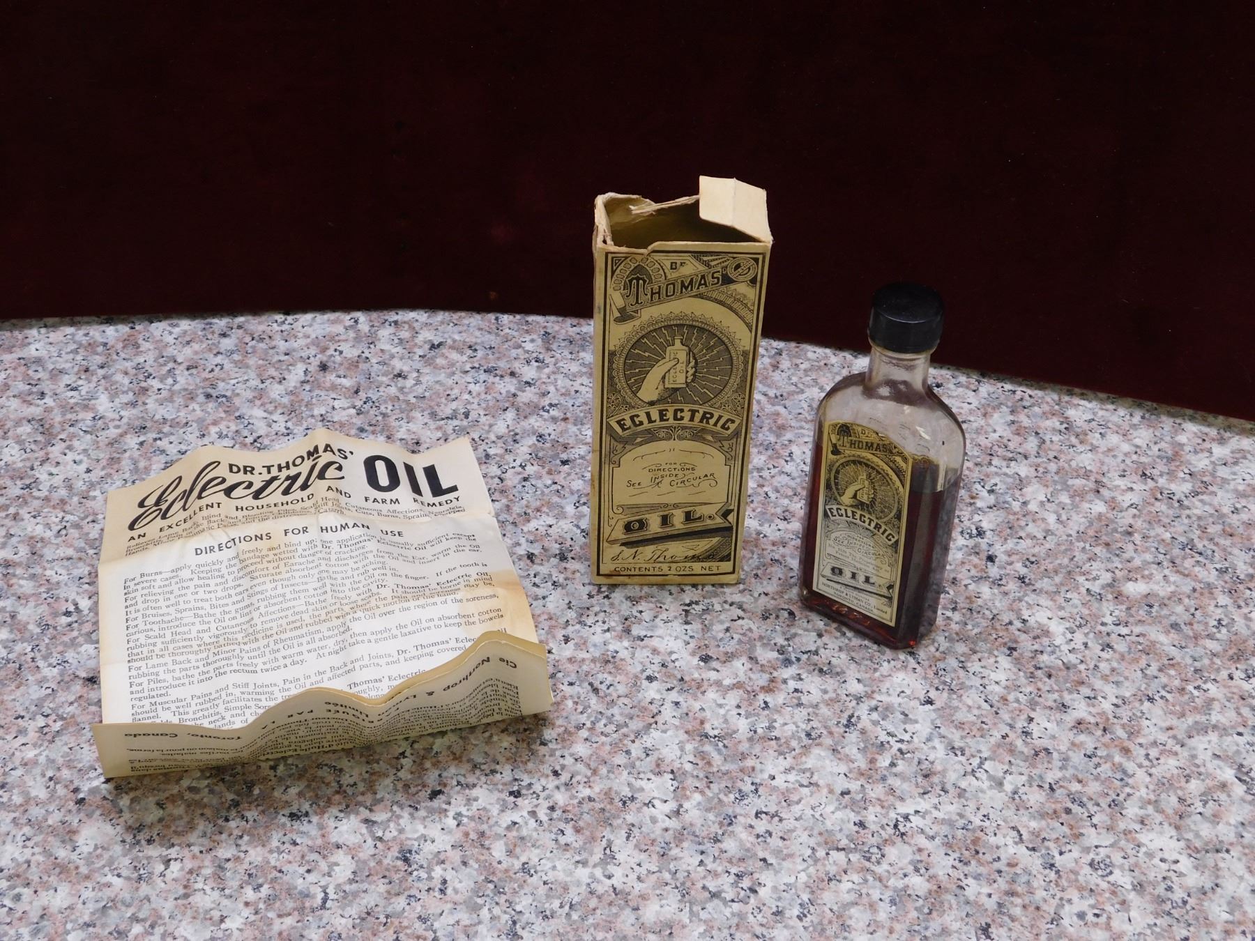 Antique Dr. Thomas Eclectric Oil Paper Label Glass Bottle w/ Box and ...