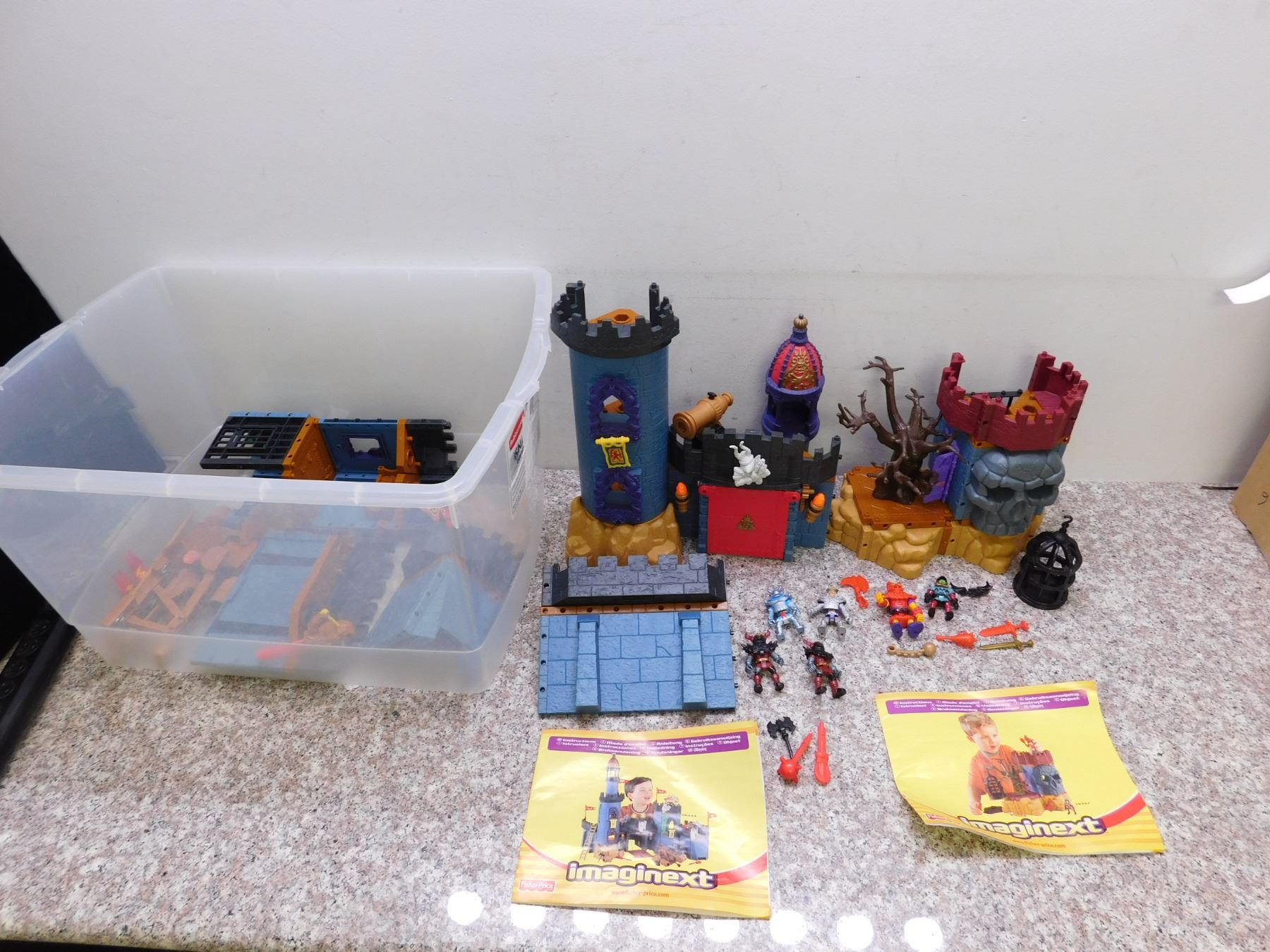 Fisher Price Imaginext Castle Playsets Lot of 2 *complete*
