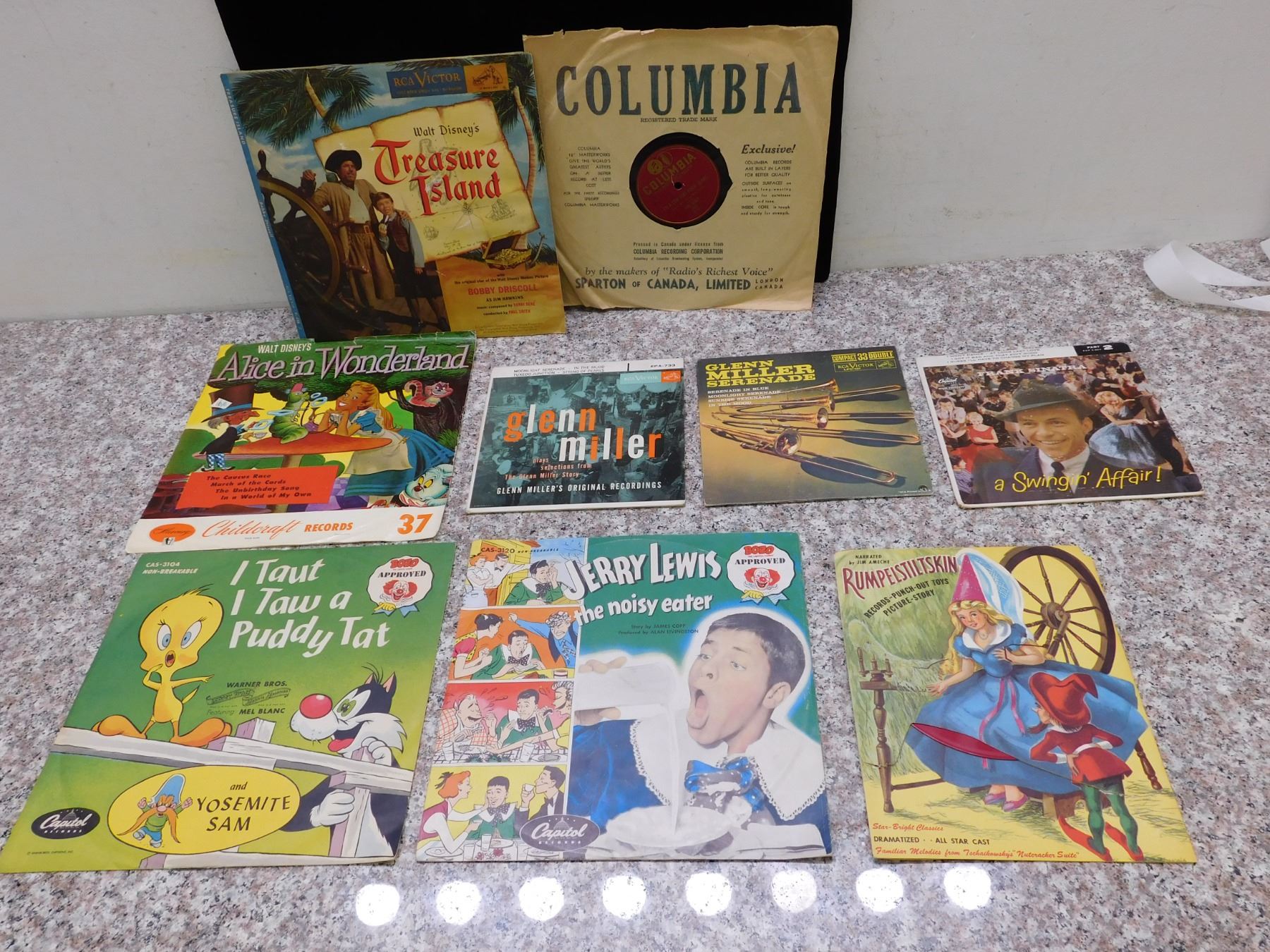 Lot of Kids Records 78s, Croonery 45s, Looney Tunes, Jerry Lewis ...