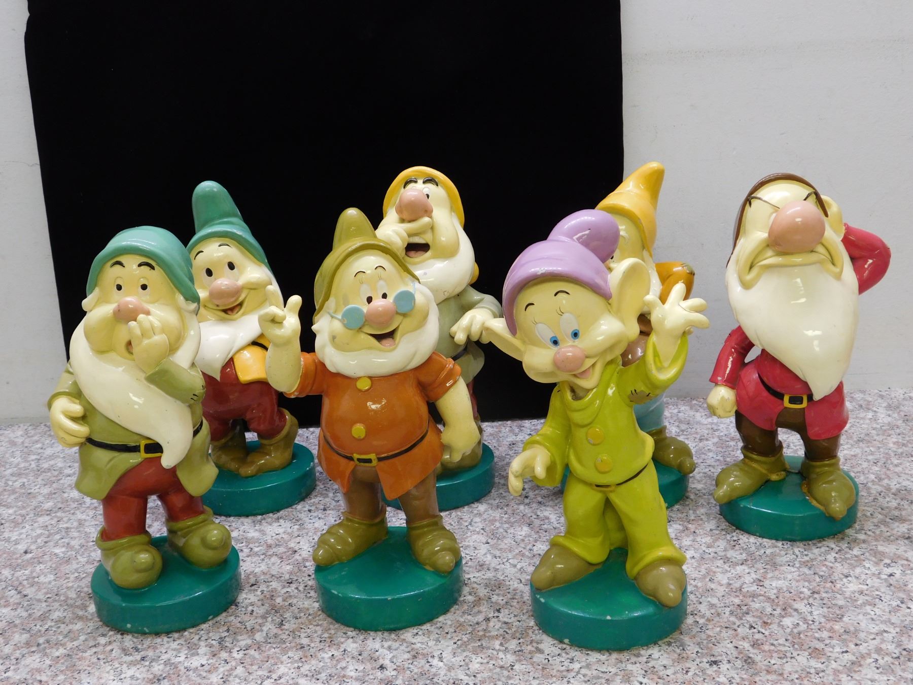 7 Dwarfs Lawn Gnomes Ornaments Garden Decor