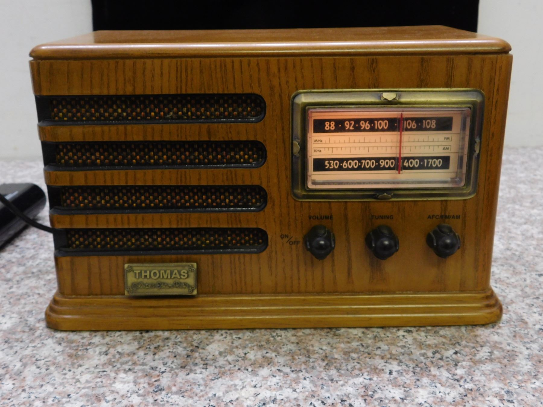 Thomas Collectors Edition Wooden Radio Cassette Player Model 1947