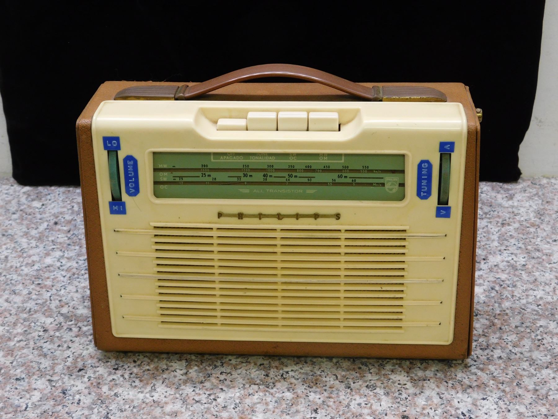 Philips Vintage Portable Battery Radio