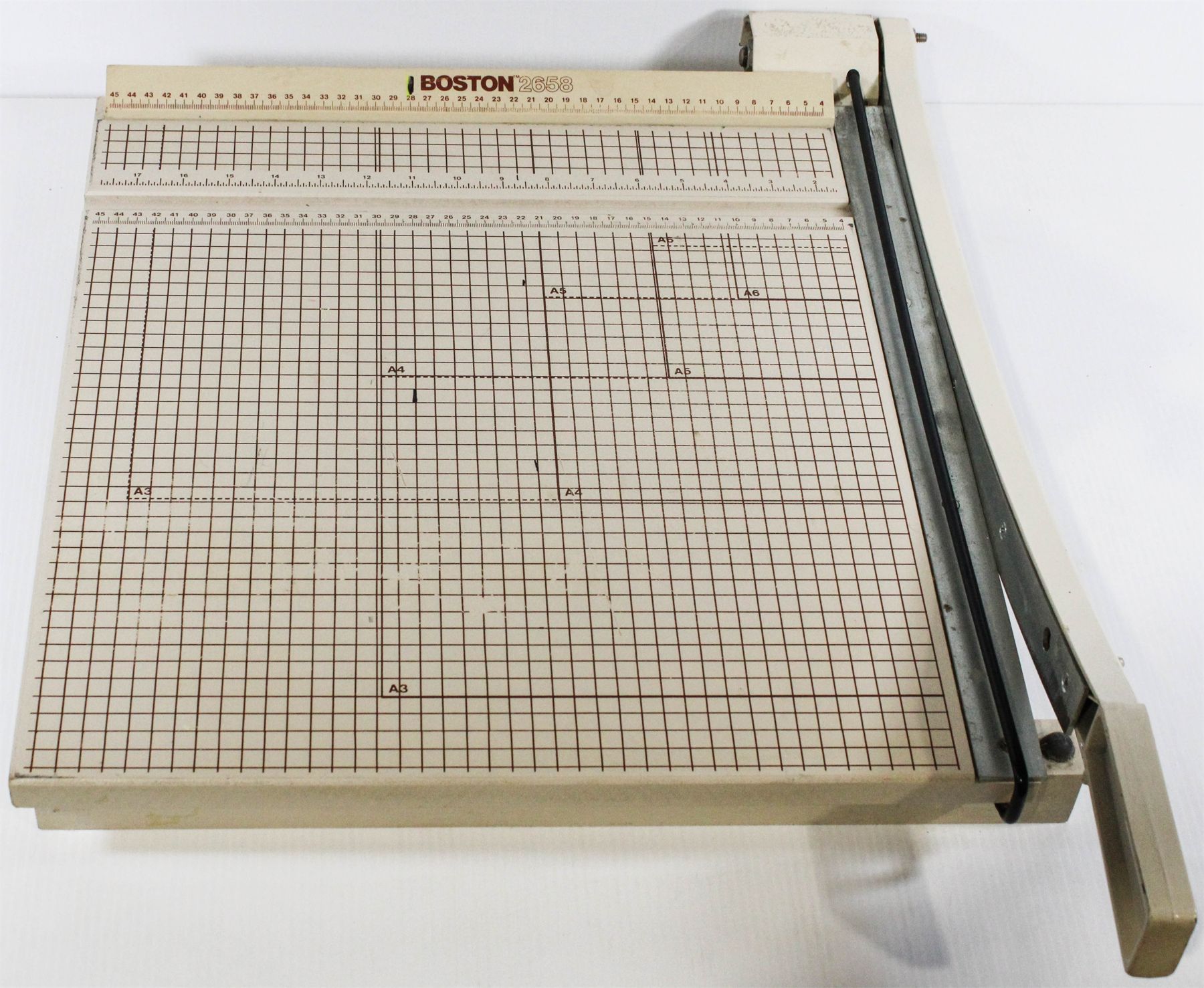 LARGE BOSTON 2658 DESKTOP PAPER CUTTER