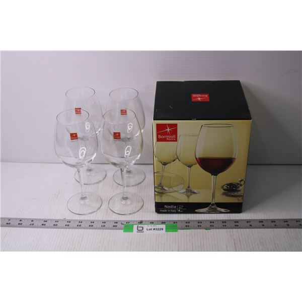 4 17oz Wine Glasses Nib Bodnarus Auctioneering