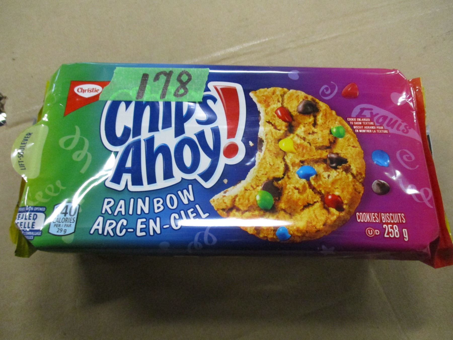 SHELF PULLS (AS IS): CHIPS AHOY RAINBOW COOKIES (258 G)
