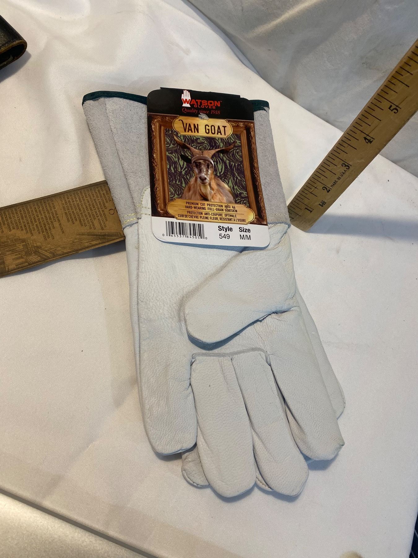 Van Goat gloves medium