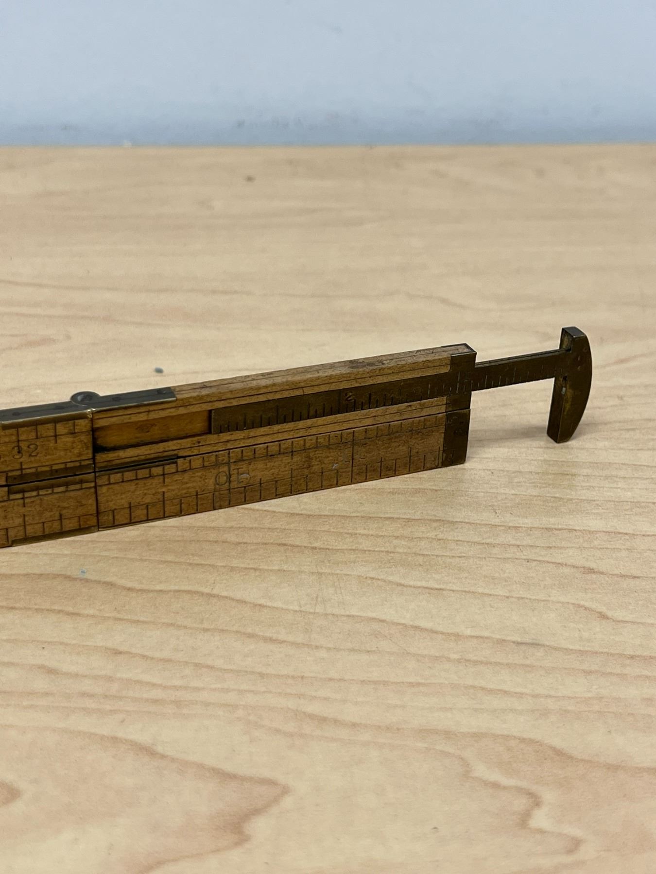 Vintage Stanley Boxwood No. 32 Folding Ruler w/ Brass Caliper 12"