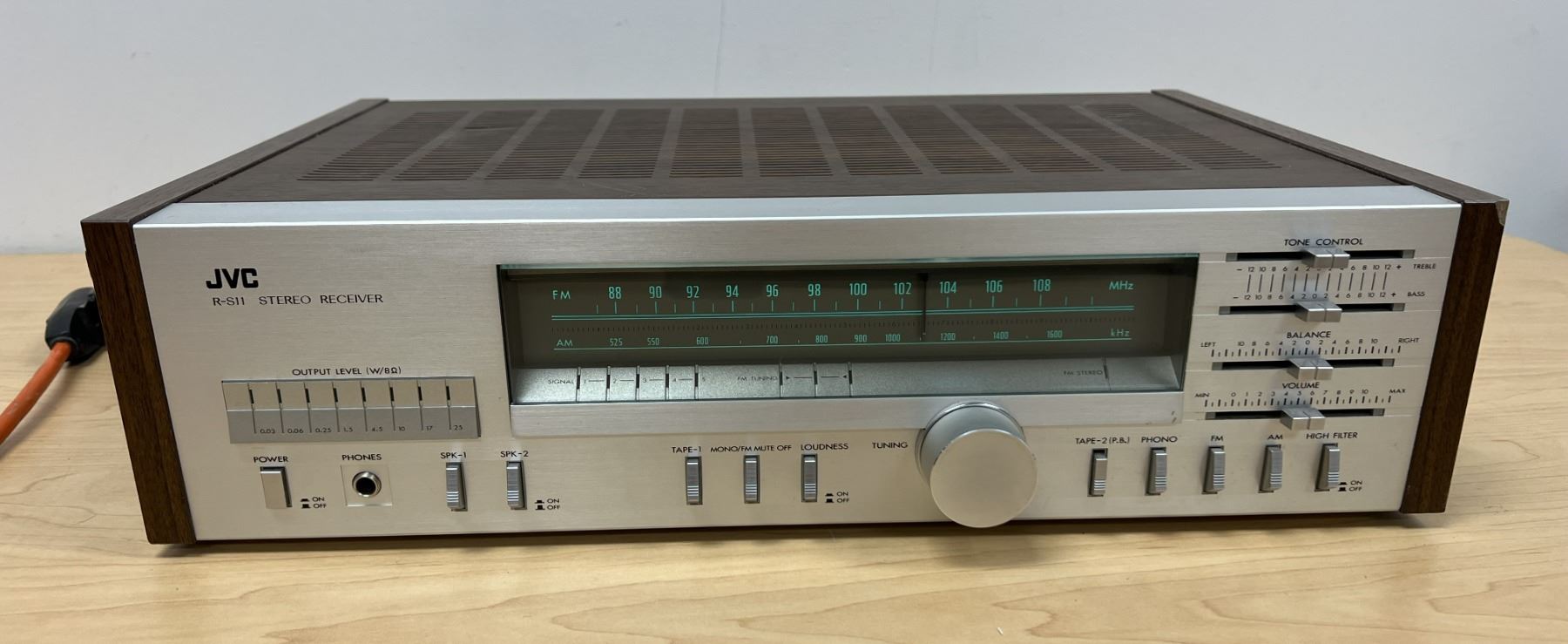 Vintage JVC R-S11 Stereo Receiver - Powers up, only tested for power