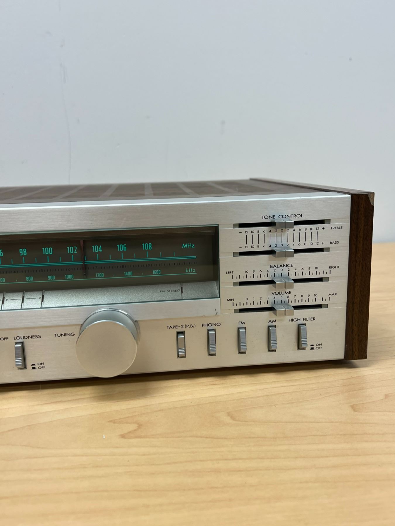 Vintage JVC R-S11 Stereo Receiver - Powers up, only tested for power